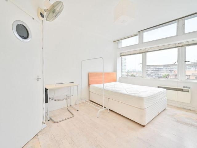 Metro Central Heights, Elephant and. 2 bed flat to rent £3,850 pcm £888 pw