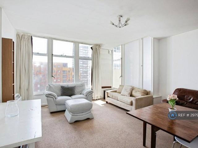 Metro Central Heights, London, SE1 2 bed flat to rent £2,600 pcm £600 pw