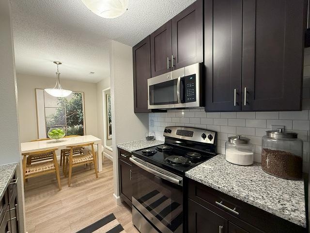 Metro on 5th 1 Bedroom Apartment for Rent at 901 Time Centre Dr, Saint Charles, MO 63303