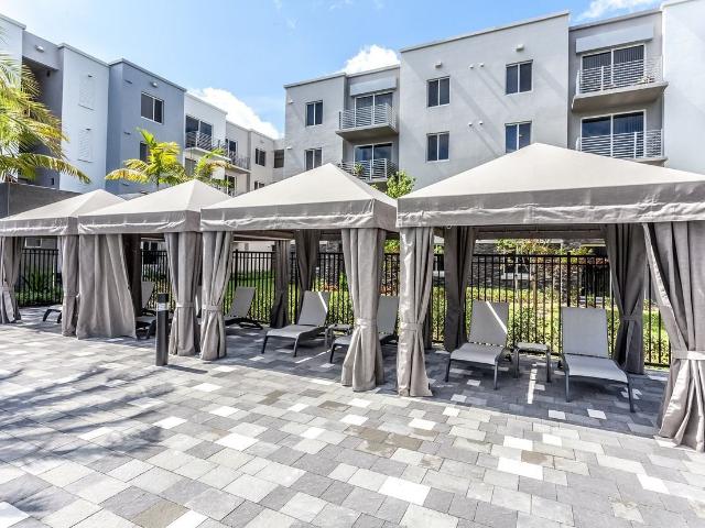 Metropolitan 2 Bedroom Apartment for Rent at 1220 Ne 24th St, Wilton Manors, FL 33305 Wilton Manors