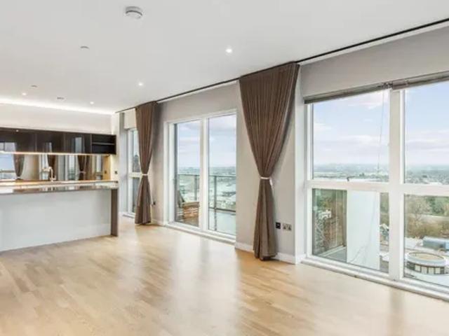 Metropolitan House, Pump House Crescent, London, TW8 0HA, United Kingdom | 3 bed house for rent #167773876 | Rentberry