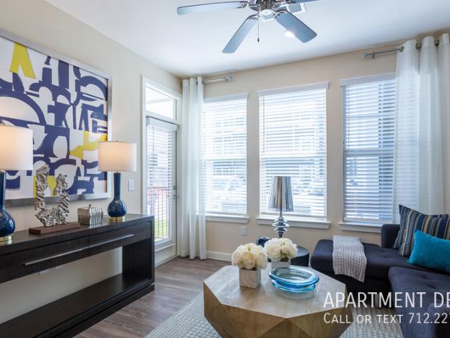metropolitan lifestyle! resort style amenities in Southeast Houston