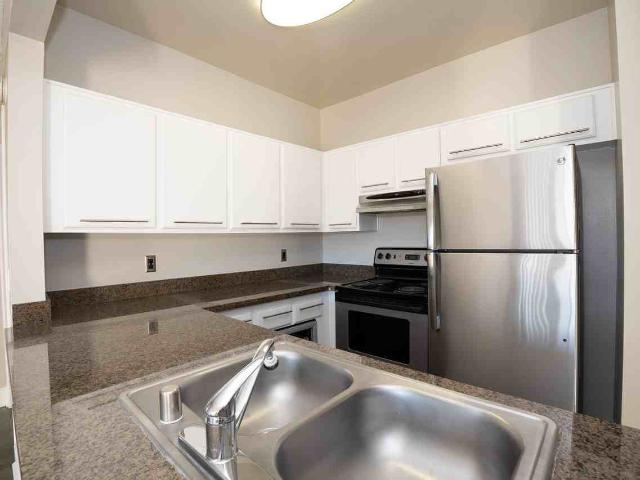 Metropolitan Place Apartments 1 Bedroom Apartment for Rent at 1800 Grismer Ave, Burbank, CA 91504