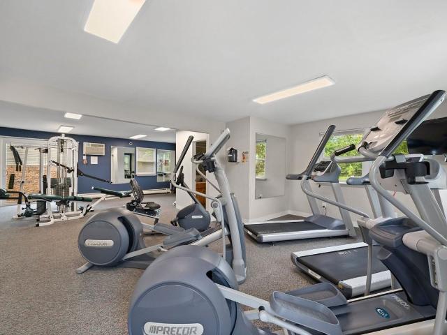 Metropolitan Runnemede 1 Bedroom Apartment for Rent at 100 Hartford Dr, Runnemede, NJ 08078