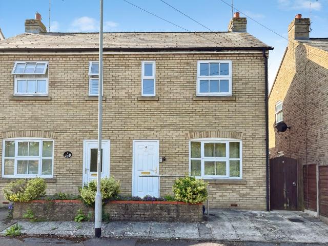 Mews Close, Huntingdon PE26, 3 bed property to rent, £1,300 pcm | PrimeLocation