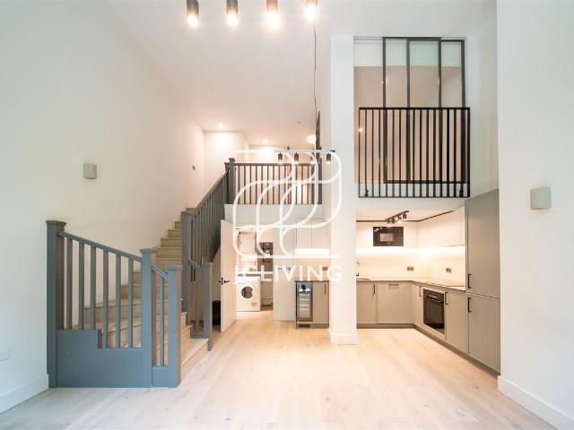 Mews House, London SE18, 3 bed flat to rent, £3,900 pcm | PrimeLocation