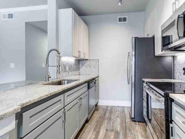 Meyer Forest 3 Bedroom Apartment for Rent at 9701 Meyer Forest Dr, Houston, TX 77096 Willow Meadows Willowbend
