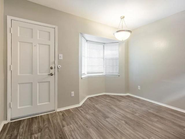 Meyerland on Braeswood 1 Bedroom Apartment for Rent at 5410 N Braeswood Blvd, Houston, TX 77096 Meyerland Area