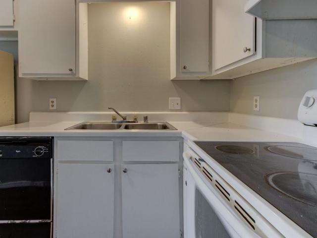 MF 02 1914 South N Street Quadplex 1 Bedroom Apartment for Rent at 1914 S N St, Fort Smith, AR 72901