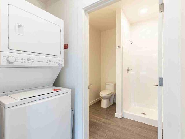 MF 16 N. Sumner 1 Bedroom Apartment for Rent at 1524 N Sumner St, Portland, OR 97217 Overlook