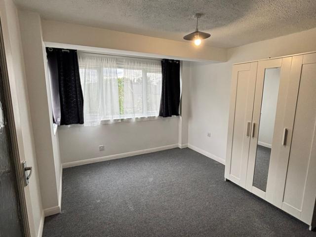 Mimosa Court, Avenue Rd N15, Studio to rent, £1,200 pcm | PrimeLocation