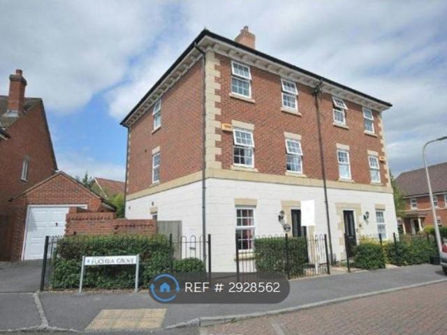 Mimosa Drive, Shinfield, Reading RG2, 4 bed semi detached house to rent, £2,100 pcm | PrimeLocation