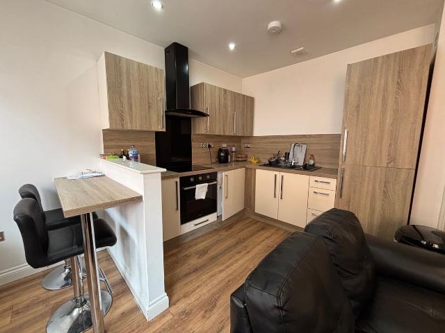 Mint Drive, Birmingham B18, 1 bed flat to rent, £900 pcm | PrimeLocation