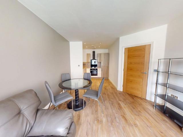 Mint Drive, Hockley B18, 2 bed flat to rent, £1,150 pcm | PrimeLocation