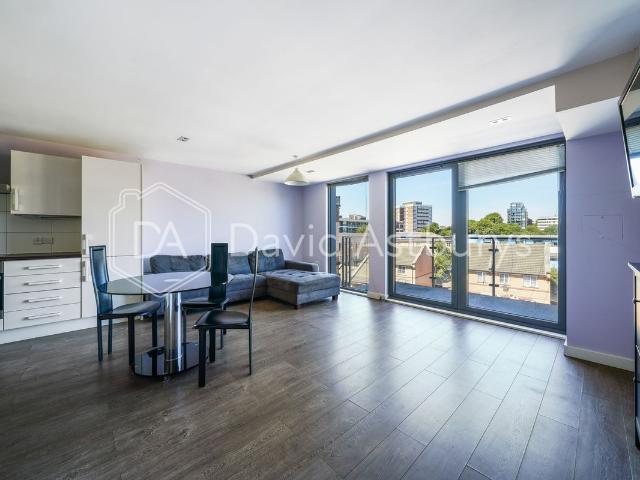Mintern Street, Hoxton Islington, London N1, 3 bed flat to rent, £4,500 pcm | PrimeLocation