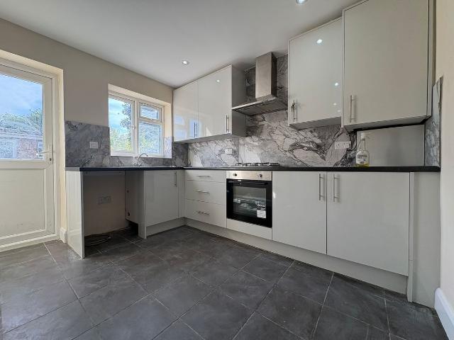 Minterne Waye, Hayes UB4, 4 bed semi detached house to rent, £3,000 pcm | PrimeLocation