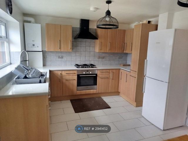 Minterne Waye, Hayes UB4, 3 bed terraced house to rent, £2,200 pcm | PrimeLocation