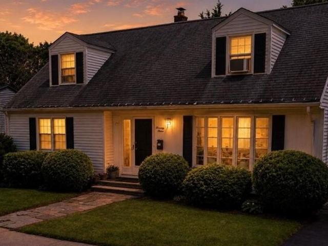 Minto St, Providence, Home For Sale