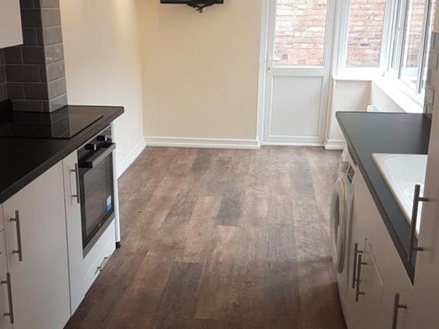 Minton Street 3 bed house share to rent £1,428 pcm £330 pw
