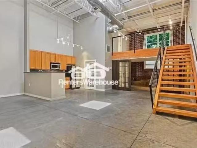 Minutes to the Beltline South Park Lofts 174 Chestnut Cir