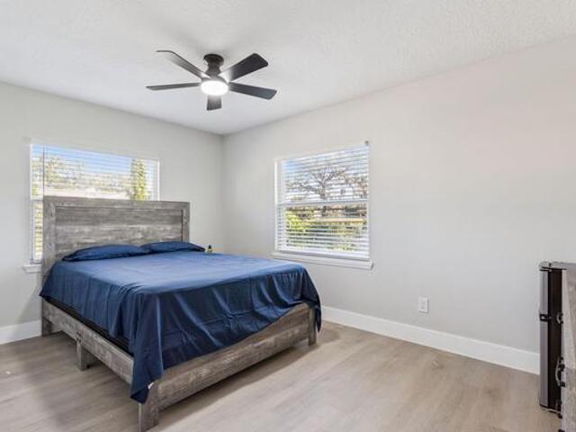 Minutes to Winter Park & I 4 | Renovated, Private, Furnished Rooms • All Utilities + WIFI Included | Mini Fridge in Room
