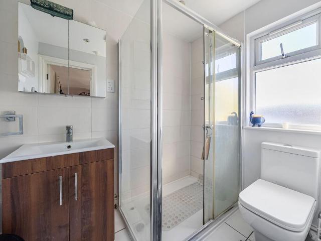 Minard Road, Catford, London, SE6 5 bed end of terrace house to rent £3,500 pcm £808 pw