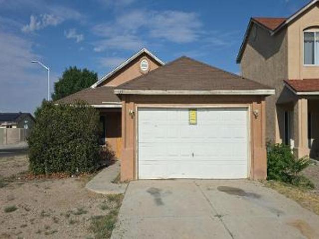 Minaret Dr SW