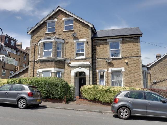 Minden Road, London SE20 2 bed apartment to rent £1,600 pcm £369 pw