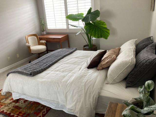 Mindful Living | Private Bedroom & Bathroom