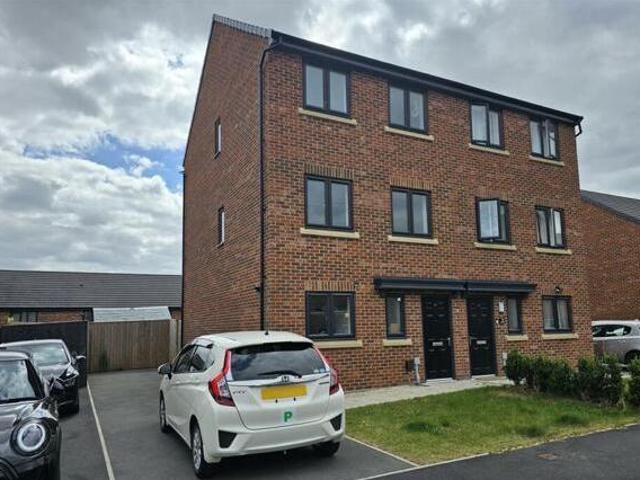 Miners Ln, Hemsworth, 4 Bedroom Town