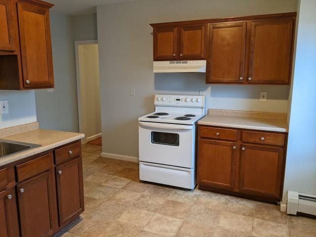 Minerva St Apartments 2 Bedroom Apartment for Rent at 81 Minerva St, Derby, CT 06418