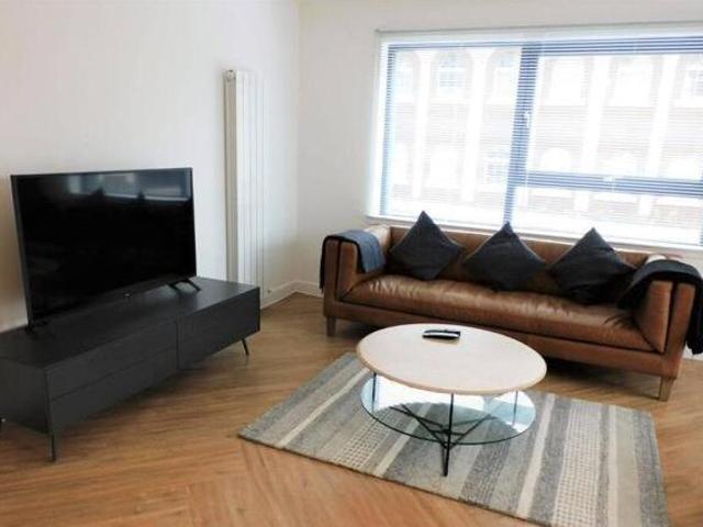 Minerva Street, Finnieston, 2 Bedroom Flat