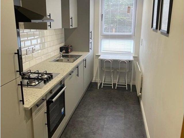 Minerva Way, Glasgow G3, 3 bed flat to rent, £2,100 pcm | PrimeLocation