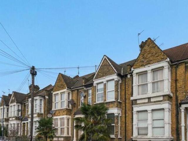 Minet Avenue, Harlesden, 3 Bedroom Apartment