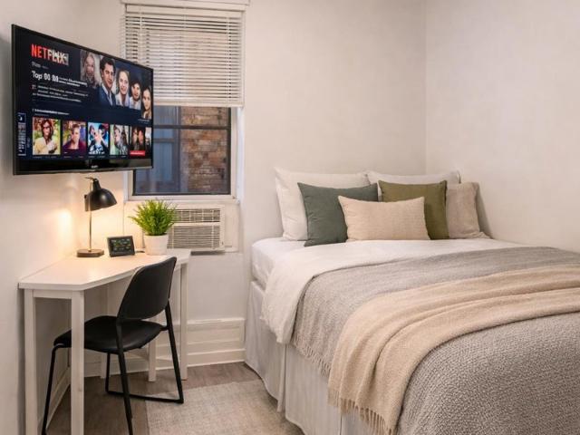 Mini Room in Upper West Side