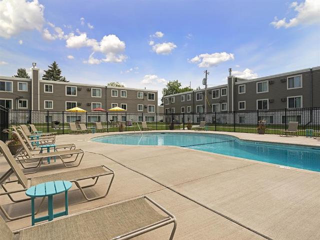 Minnehaha Manor 2 Bedroom Apartment for Rent at 6904 10th St N, Maplewood, MN 55128 Maplewood Oakdale