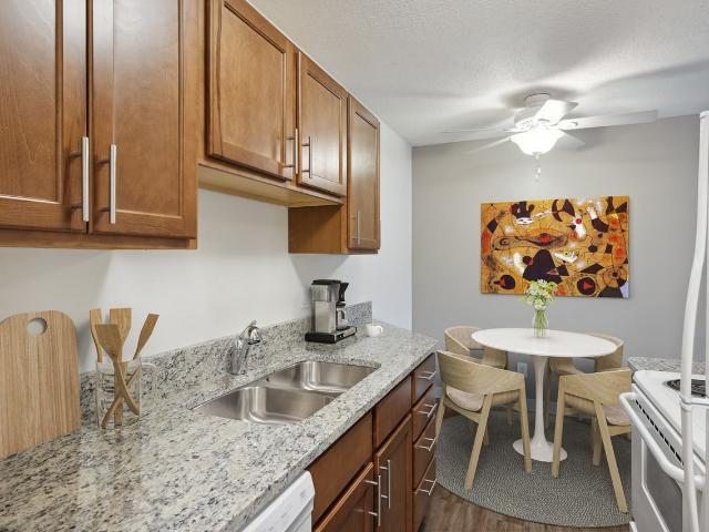 Minnehaha Manor 2 Bedroom Apartment for Rent at 6904 10th St N, Maplewood, MN 55128 Maplewood Oakdale