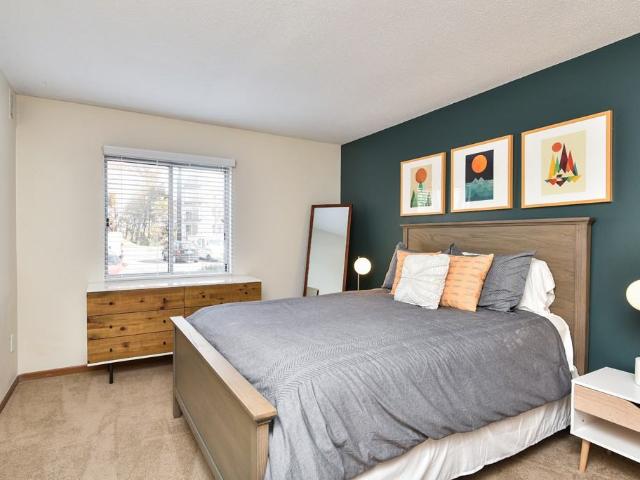 Minnetonka Hills Apartments 2 Bedroom Apartment for Rent at 2828 Jordan Ave S, Minnetonka, MN 55305