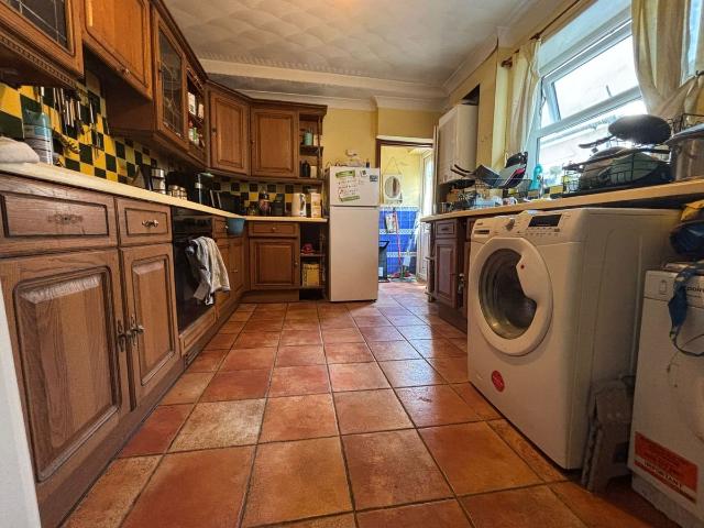 Minny Street, Cathays, Cardiff CF24, 4 bed terraced house to rent, £1,800 pcm | PrimeLocation