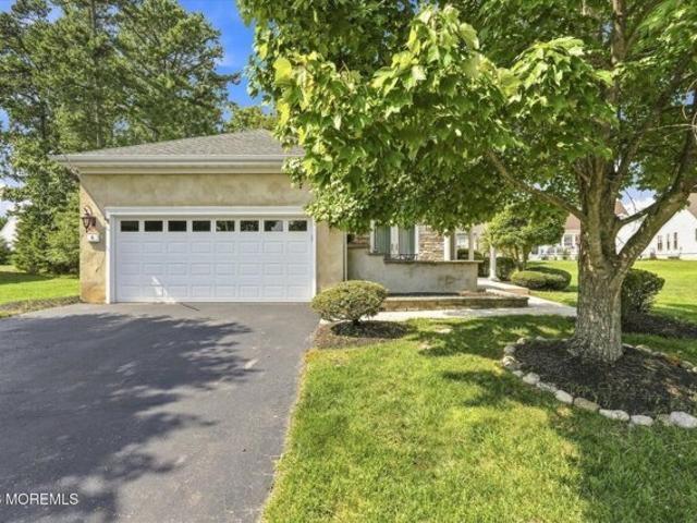 Minot Light Ct, Barnegat, Home For Sale