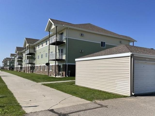 Minot Place Apartments 1 Bedroom Apartment for Rent at 1710 13th St Se, Minot, ND 58701
