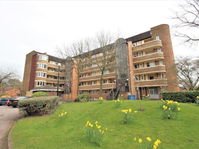 Minster Court, Liverpool L7, 2 bed flat to rent, £850 pcm | PrimeLocation