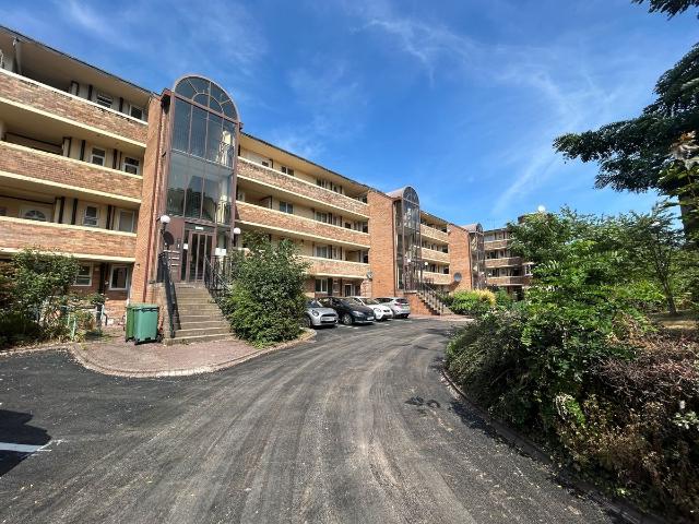 Minster Court, Liverpool L7, 2 bed flat to rent, £900 pcm | PrimeLocation