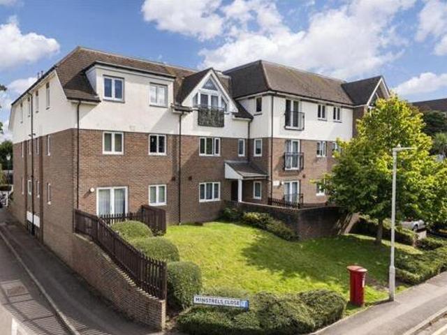 Minstrels Close, Garlands Court, Edenbridge, 2 Bedroom Apartment