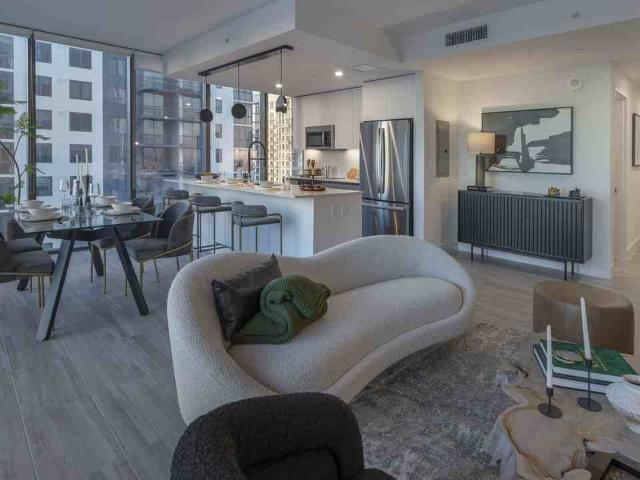 Miami World Tower 1 Bedroom Apartment for Rent at 710 Ne 1st Ave, Miami, FL 33132 Park West