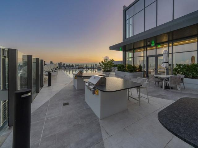 Miami World Tower 1 Bedroom Apartment for Rent at 710 Ne 1st Ave, Miami, FL 33132 Park West