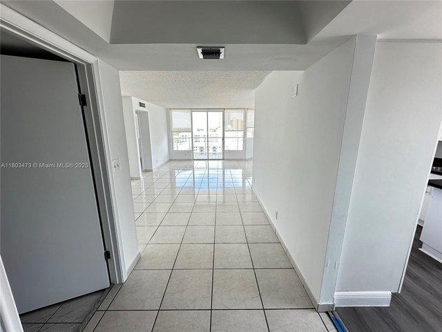Miami Beach, FL 33140