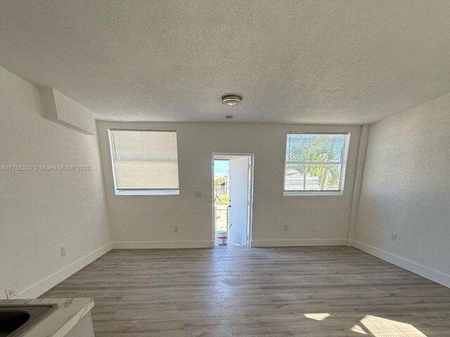 Miami FL 33150 LS88628005