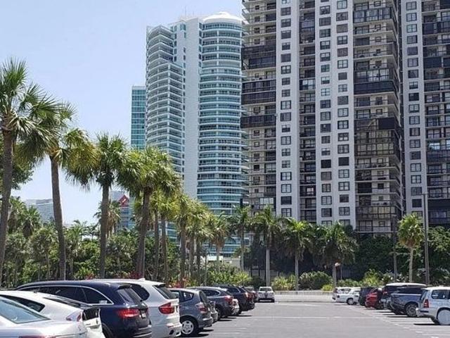 Miami, FL 33129
