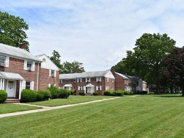 Michael Manor Apartment Homes 2 Bedroom Apartment for Rent at 802 E Front St, Plainfield, NJ 07062